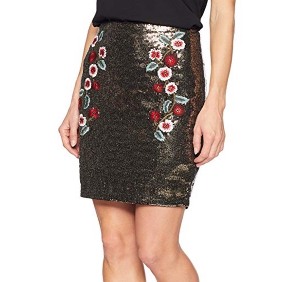 Guess | Skirts | Guess Womens Topeka Sequin Skirt | Poshmark